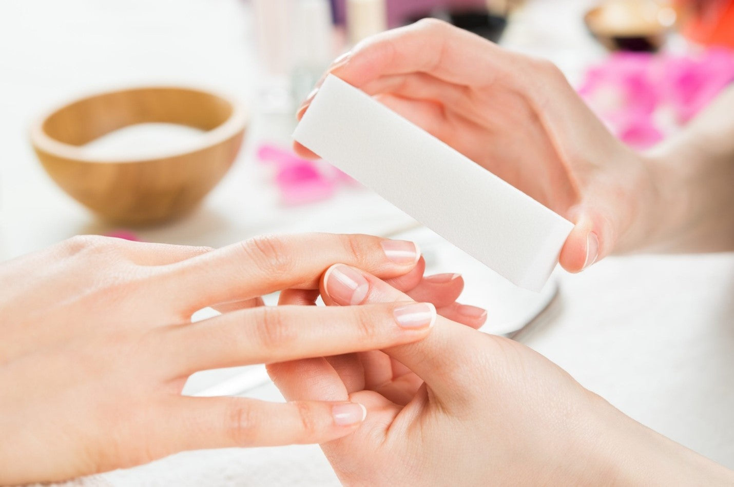 How to Buff Your Nails the Right Way for a Natural Shine – Beauty ...